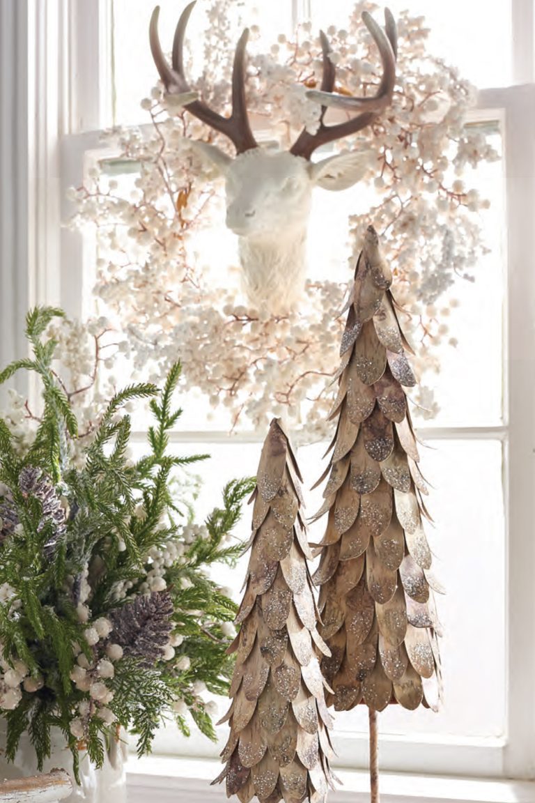 7 Delightful Deer-Themed Christmas Decorating Ideas | HolidayDecorating.Net
